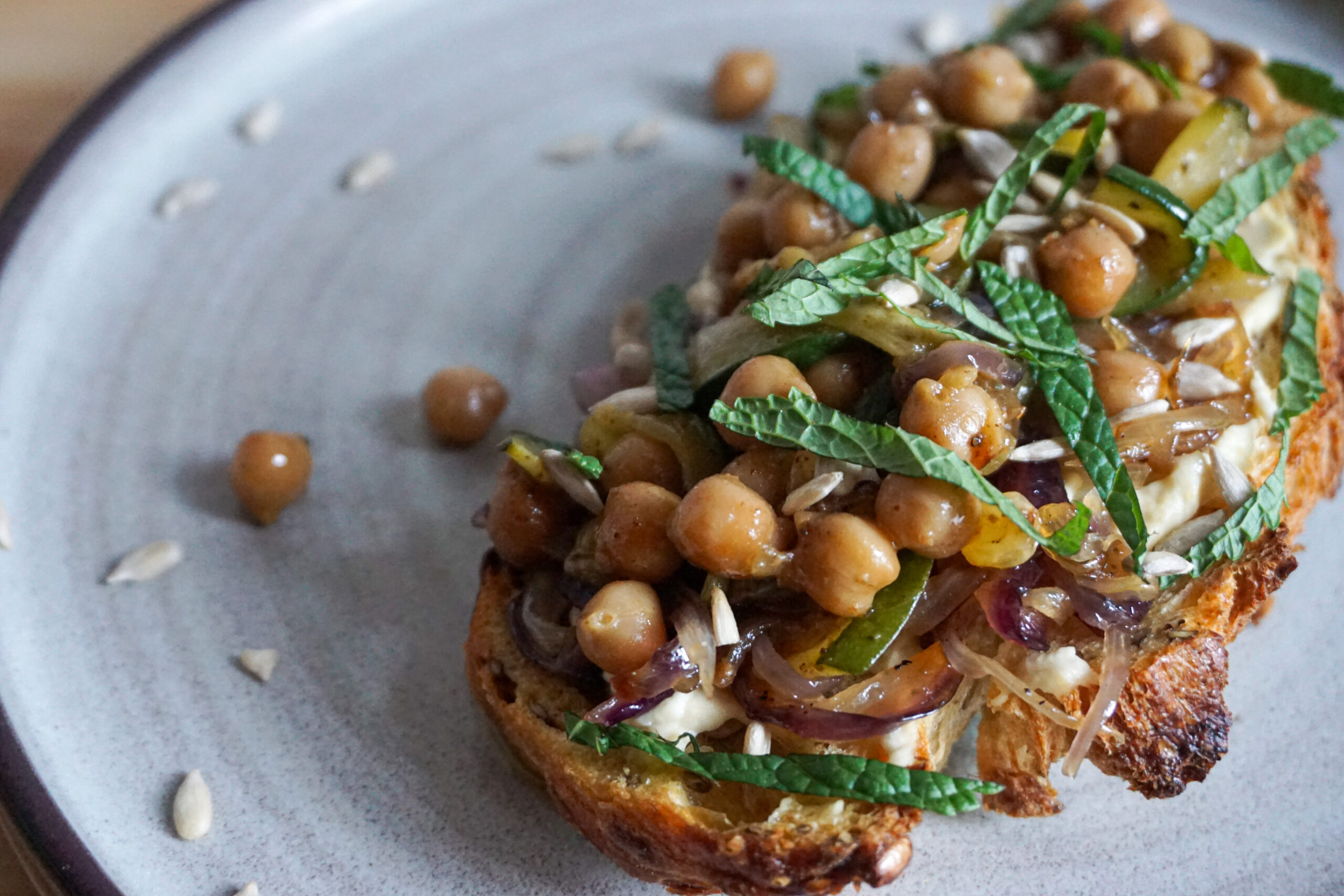 The Best Zucchini, Chickpea, Hummus Toast - La Vie Bami - Food Blog